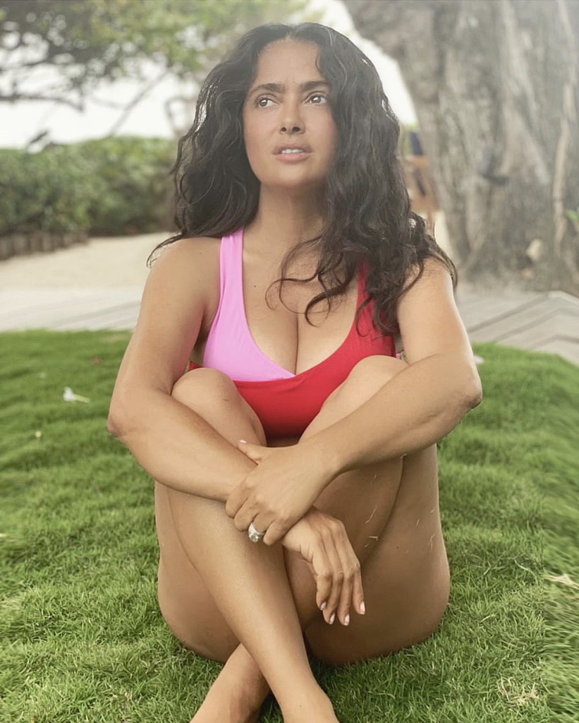 Bikini News Daily - Salma Hayek looks as great as ever at age 53 showing off her amazing body in ...